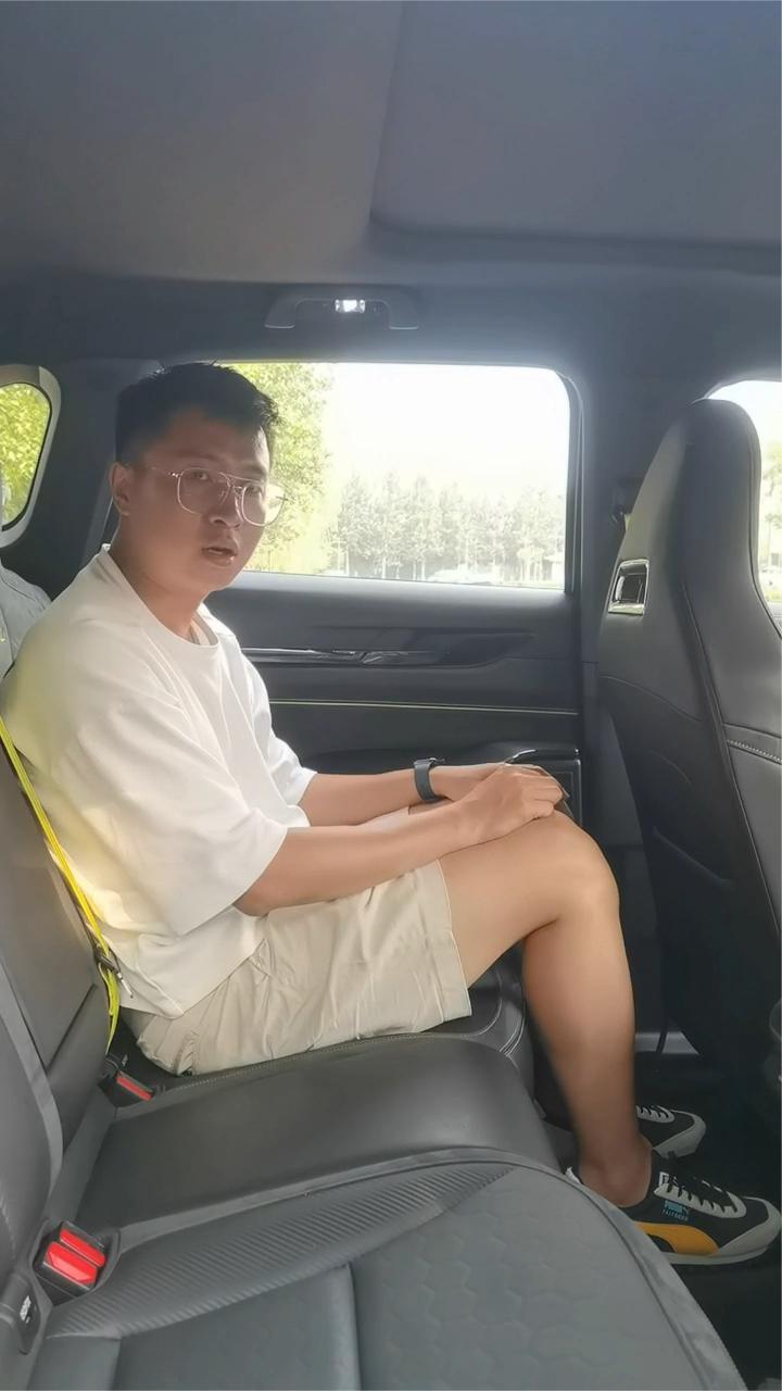 哈弗H6S DHT混动空间怎么样?