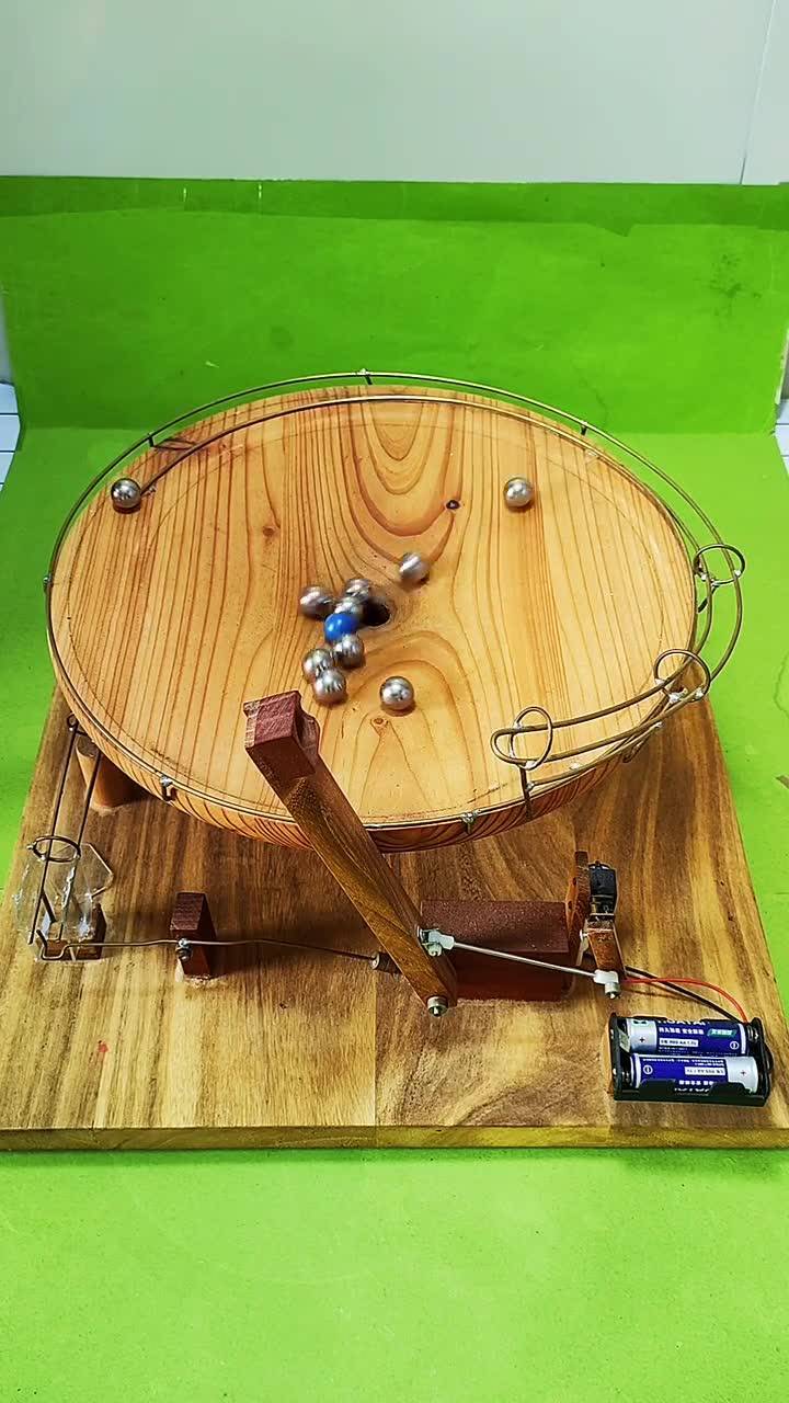 滚珠小游戏,你喜欢吗?