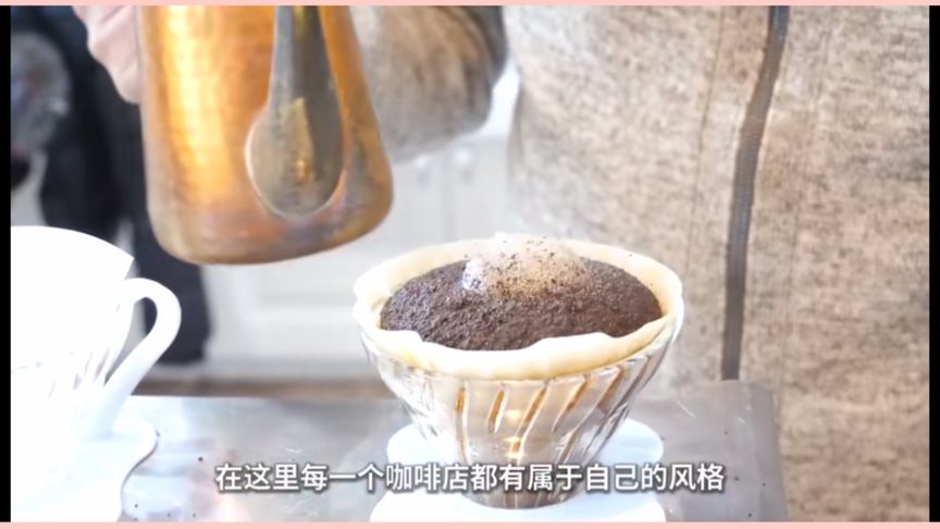 世界上超夸张的咖啡街,长度仅1000米,却开着上百家咖啡馆