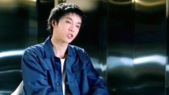 盘点明星起床名场面,华晨宇撒娇赖床一脸呆萌,画面太美不敢看