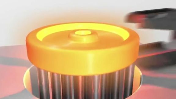 一个动画了解火车轮子加工制造 跑着切?很炫的动画