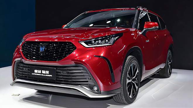 全新款2022年丰田皇冠逆袭成功!配双擎技术超牛,到手价23万