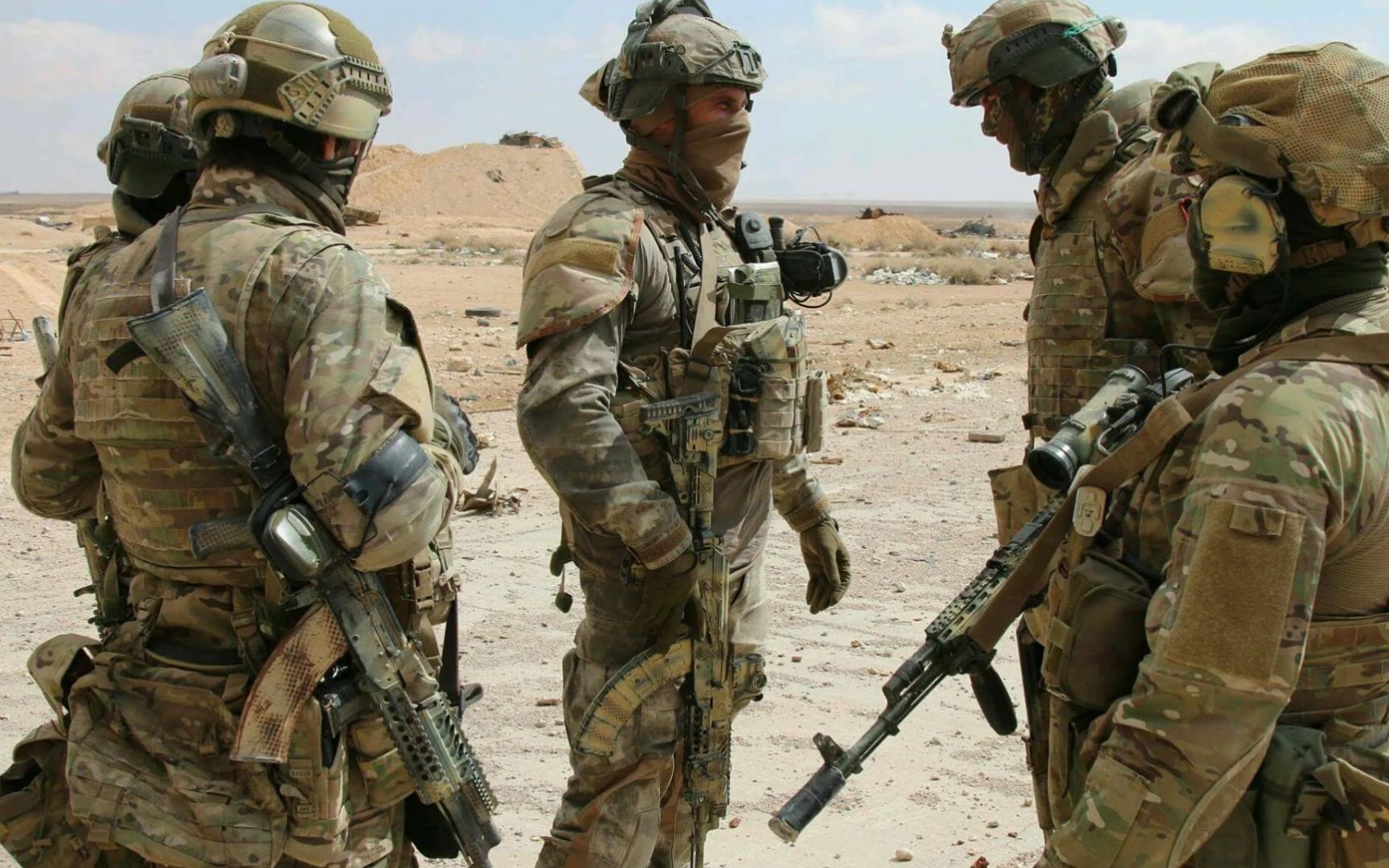 【军事模拟】俄罗斯特种部队在狙击手的掩护下清剿敌方据点!