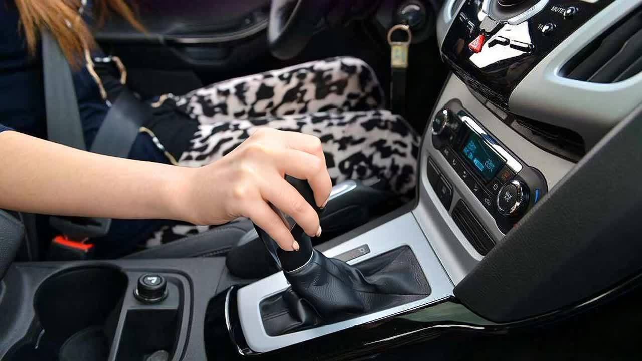 开自动挡很多人都是D挡到底,其实这不是一种很好的办法!