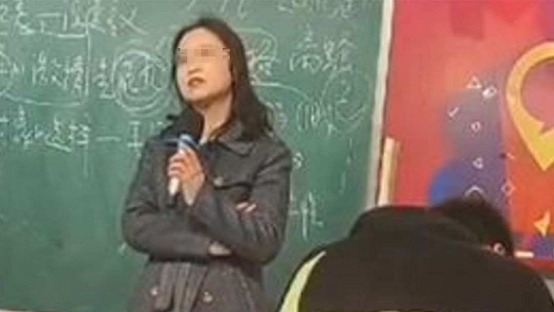 上海女教师发表涉南京大屠杀不当言论,校方:已开除