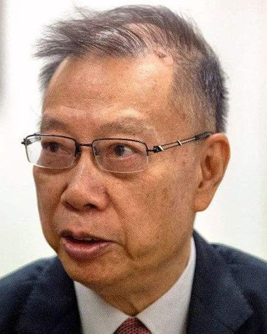 ...更准确地应该称它们是现代医学跟传统医学。中医是在全世界的传统...