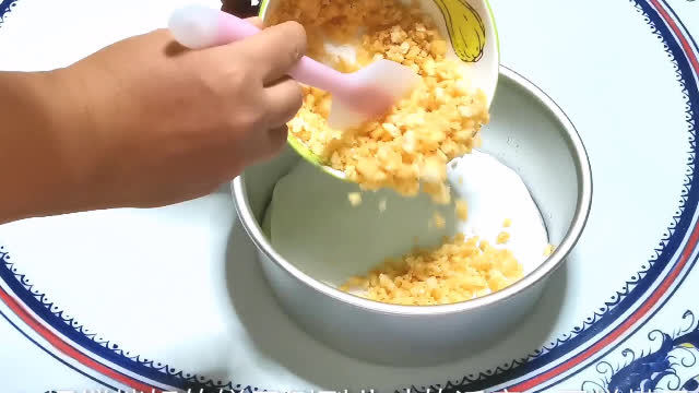 芒果慕斯蛋糕做法,新手也能一次成功,漂亮又好吃