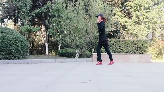 官网认证,邳州微风广场舞《今生今世心相依 》