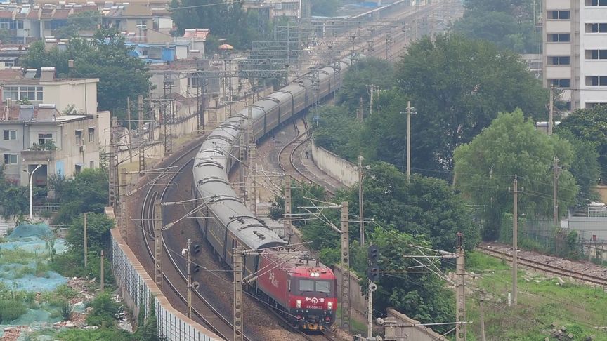 电客K187宿州一道通过#火车