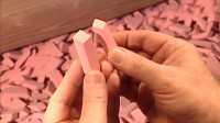 橡皮擦是如何生产的?多年的疑惑终于被解开!