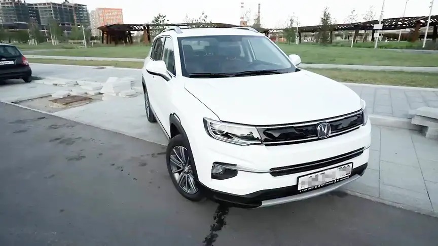 长安CS35Plus展示,全方位了解后,还考虑哈弗H6吗