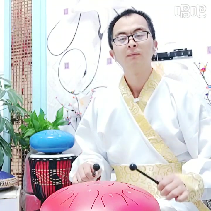 空灵鼓李雨红敲奏谷建芬少儿歌曲《读唐诗》