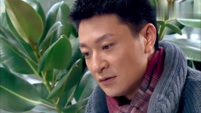 妈妈找安卓谈心,不料他收到一条短信,居然要起身跑了