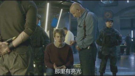 全程劲爆的俄罗斯奇幻动作大片 罕见的真正全程无尿点