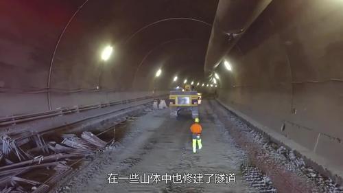 为何隧道很少塌陷?用石头演示锚固原理,有趣的现象发生了