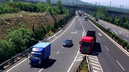 看了这个视频,你还敢在高速上倒车吗?