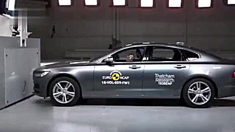 沃尔沃S90碰撞测试来咯,看看和你的预想一样吗?