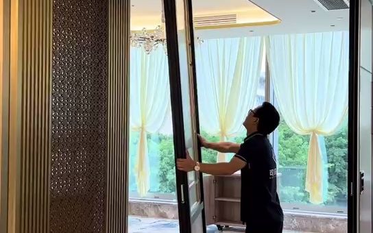 玻璃移动隔断可折叠伸缩密封长虹玻璃活动隔断#移动玻璃隔断 #玻璃...