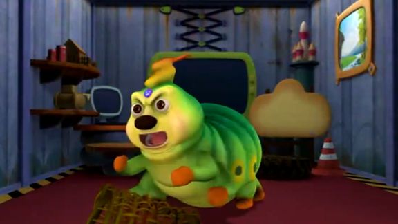 熊仔:蚕宝宝你恩将仇报,大家把你养大,你却对主人下手