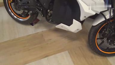 跨骑电动车,前后碟刹,感觉怎样