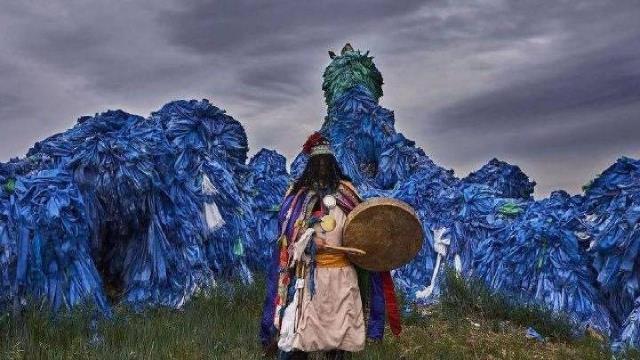 神话中的萨满究竟是什么样的?通天彻地还能召唤亡灵?