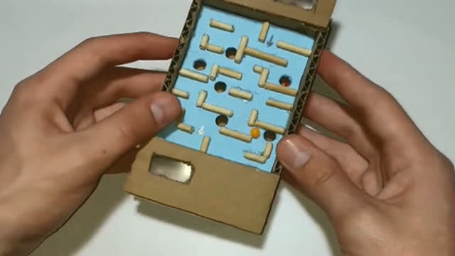 DIY手工:纸板制作迷宫游戏机,益智又好玩