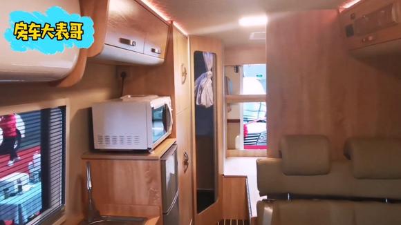 五菱房车出自动挡了,15平的精装小户型,18.8万满足您的衣食住行