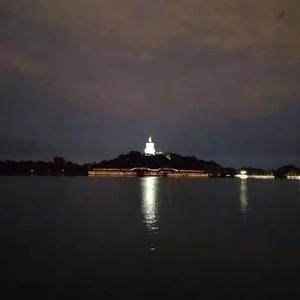 稀里哗啦下雨天 