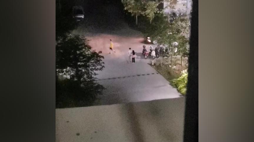 父母拿钱送你来学校,你却拿钱去和别人MM#校园爱情