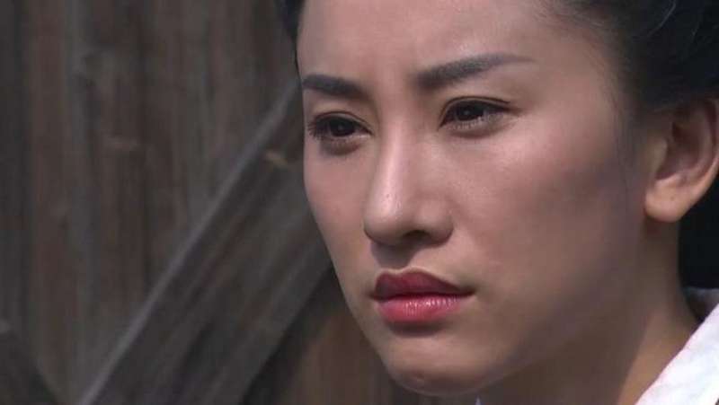 美女清早推开门,万万没想到竟看见眼前这一幕,真不可思议!