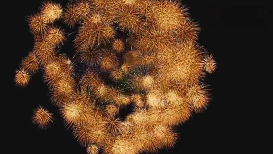 吉尼斯世界纪录世界上最大烟花,太漂亮了