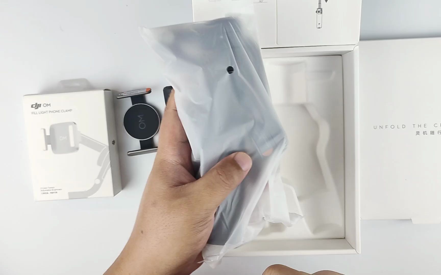 全新大疆DJI Osmo Mobile 6手机稳定器1分钟开箱