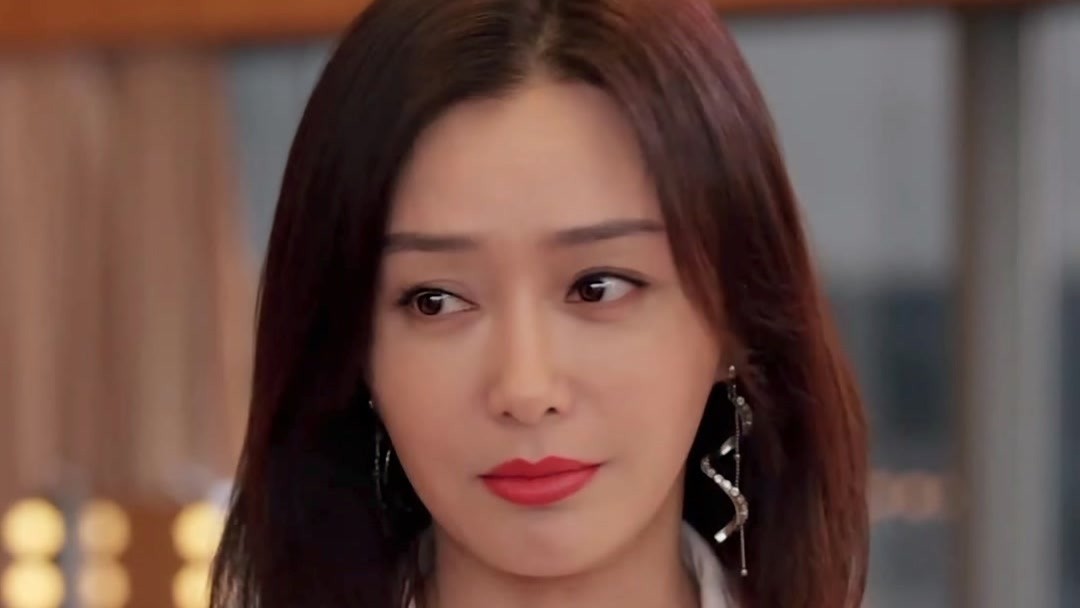 怪你过分美丽:娱乐圈女明星C位之争