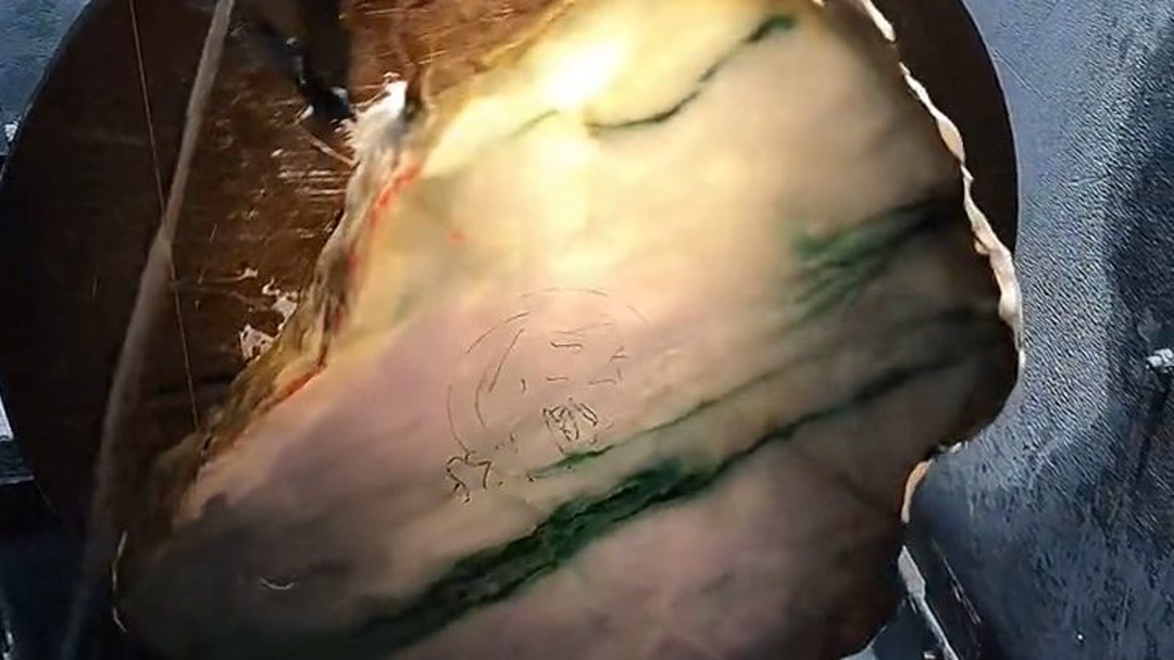 实战翡翠原石,从切割到成品的过程