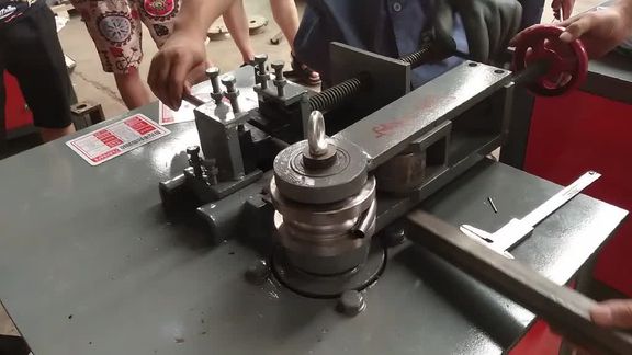钢管弯曲机 弯曲效果展示