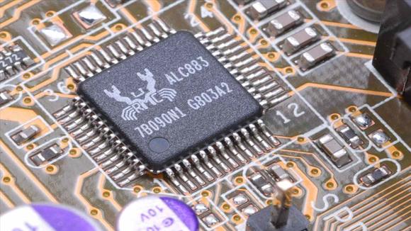 好消息:国产半导体设备取得新突破,芯片越卡越强,美怀疑人生?