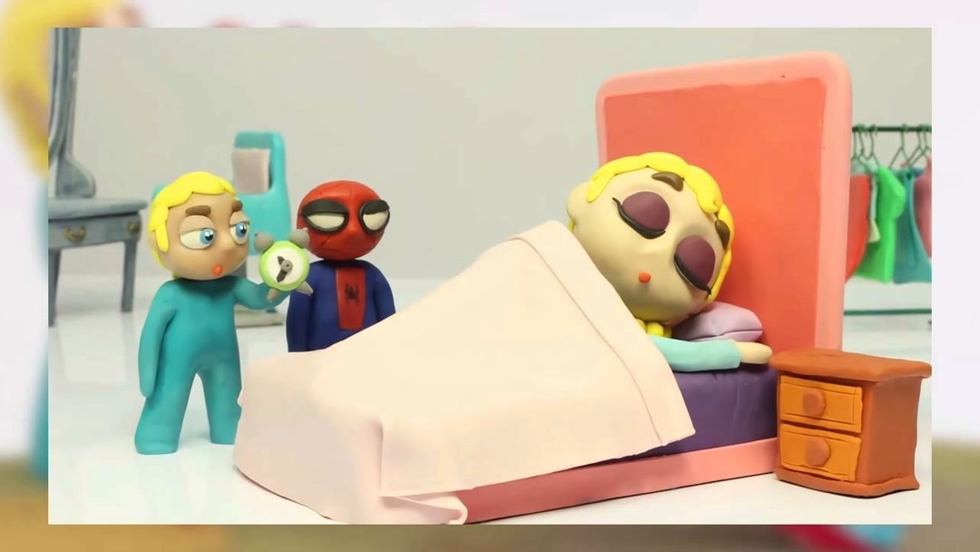 戴安娜玩具动画:戴安娜居然赖床?看宝宝们的处理方式!太机智了