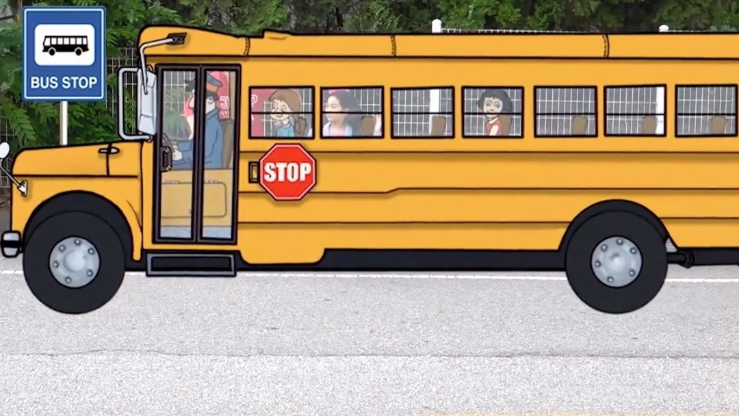 校车安全很重要,小朋友从小就要有安全防范意识!