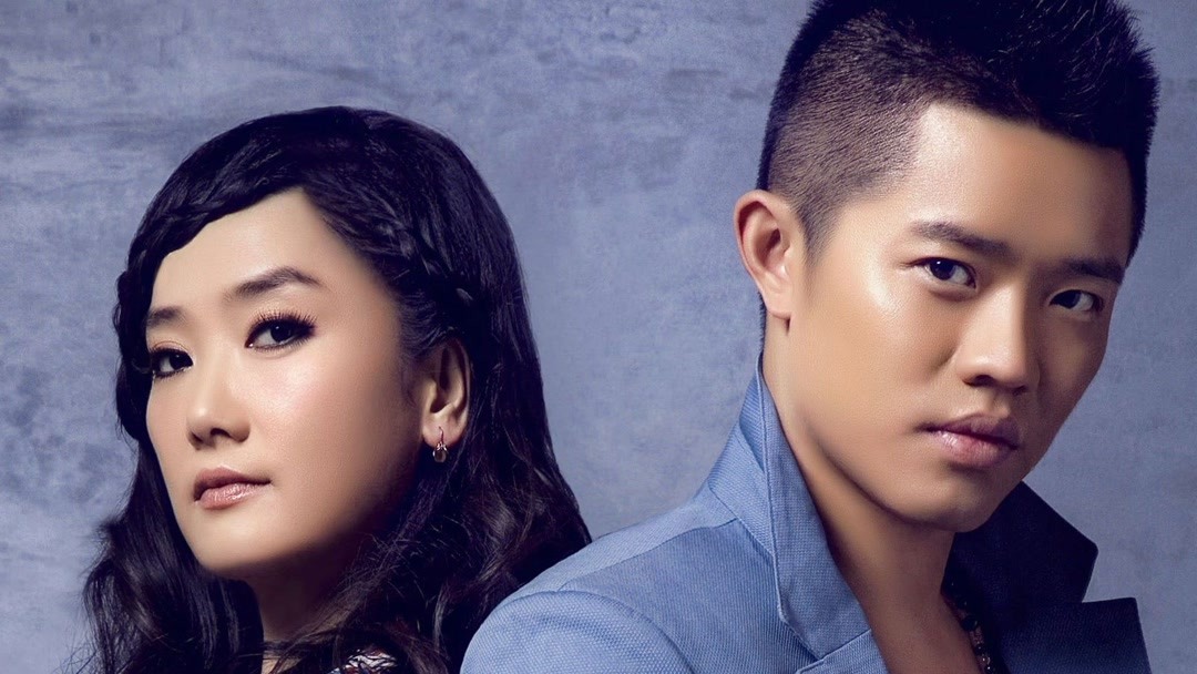 凤凰传奇演唱《我从草原来》一股浓浓的草原风扑面而来