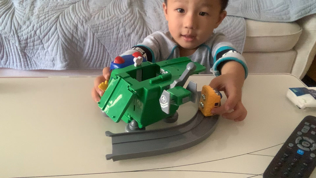 #儿童玩具解说校巴歌德机长歌德好玩