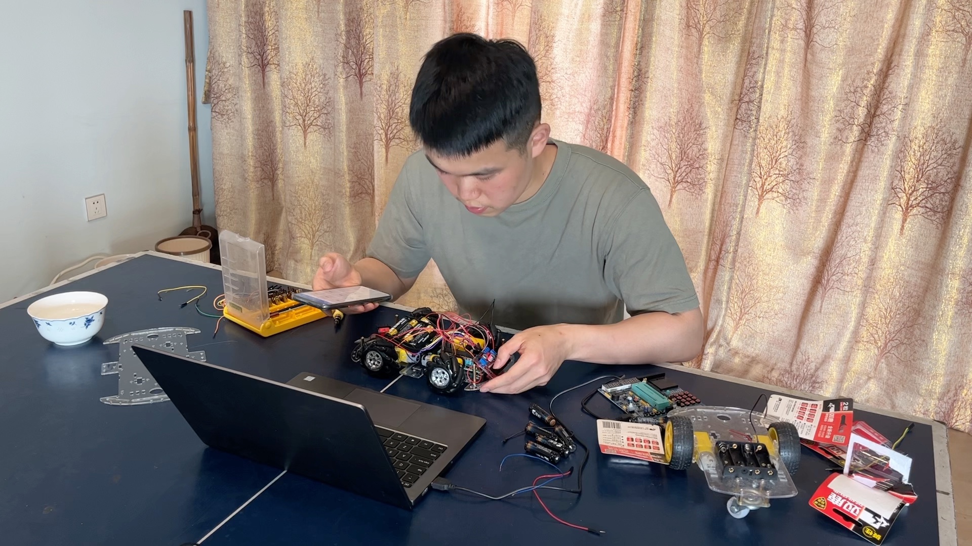 (毕设)麦克纳姆轮蓝牙遥控小车制作全过程