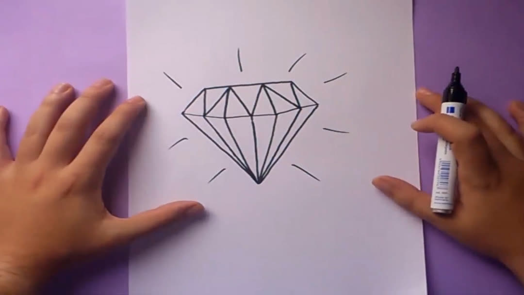 如何画一颗钻石--简单的画法