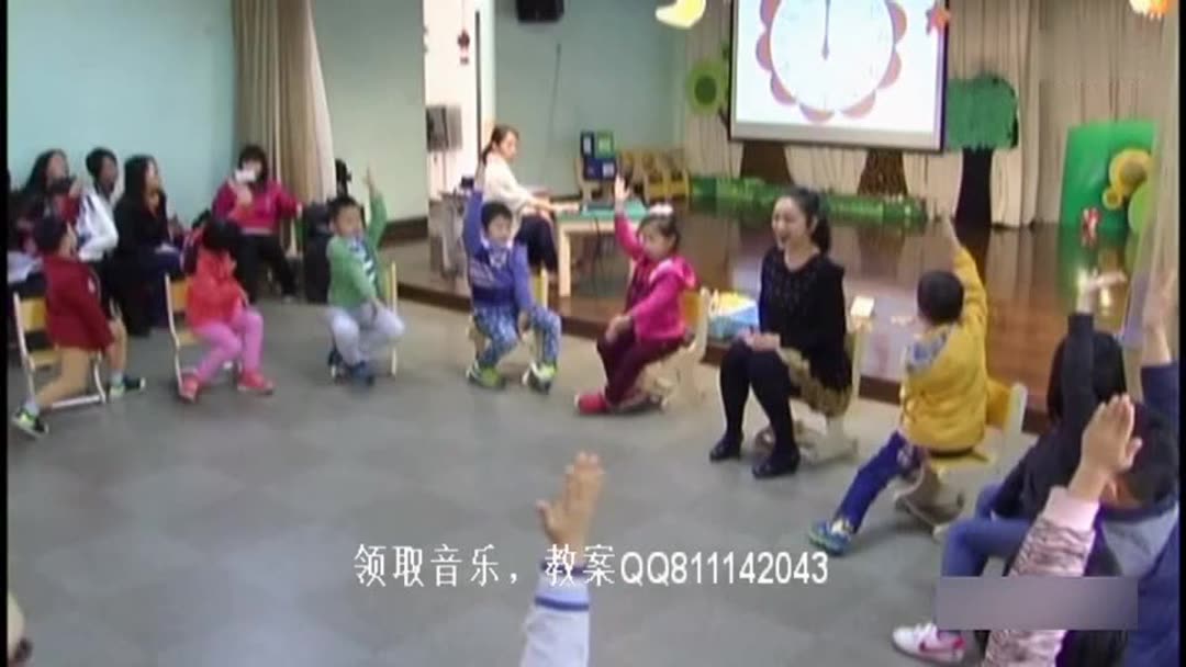 最新幼儿园律动音乐公开课大班奏乐打击乐《快乐时钟》