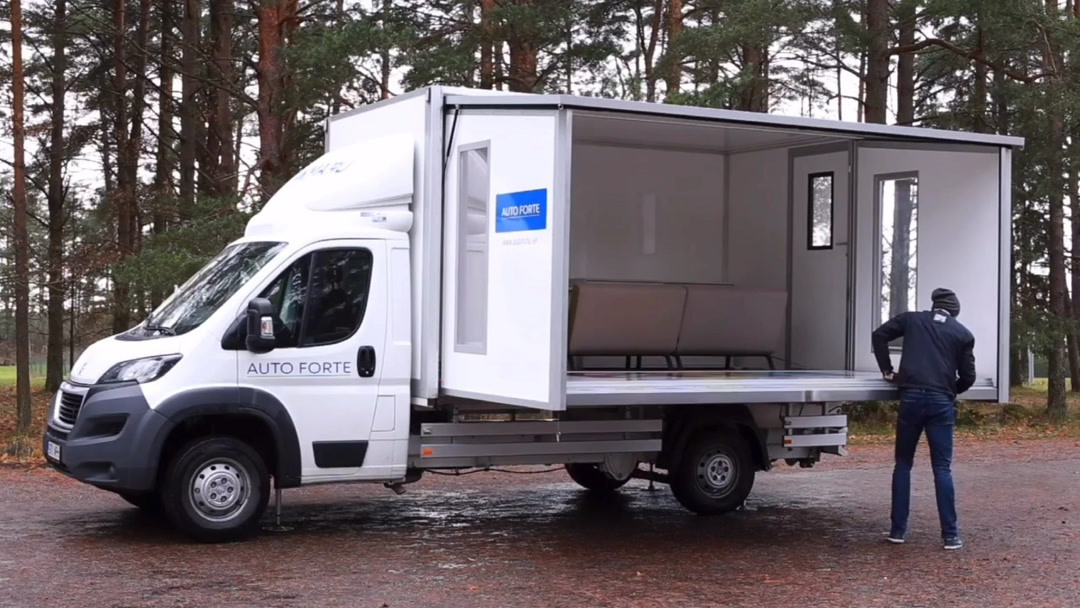 厢式货车改装房车,这创意太牛叉