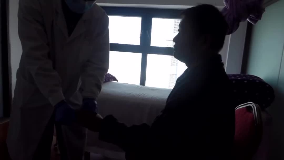 “脑梗塞后遗症”放血治疗有奇效,你一定没见过