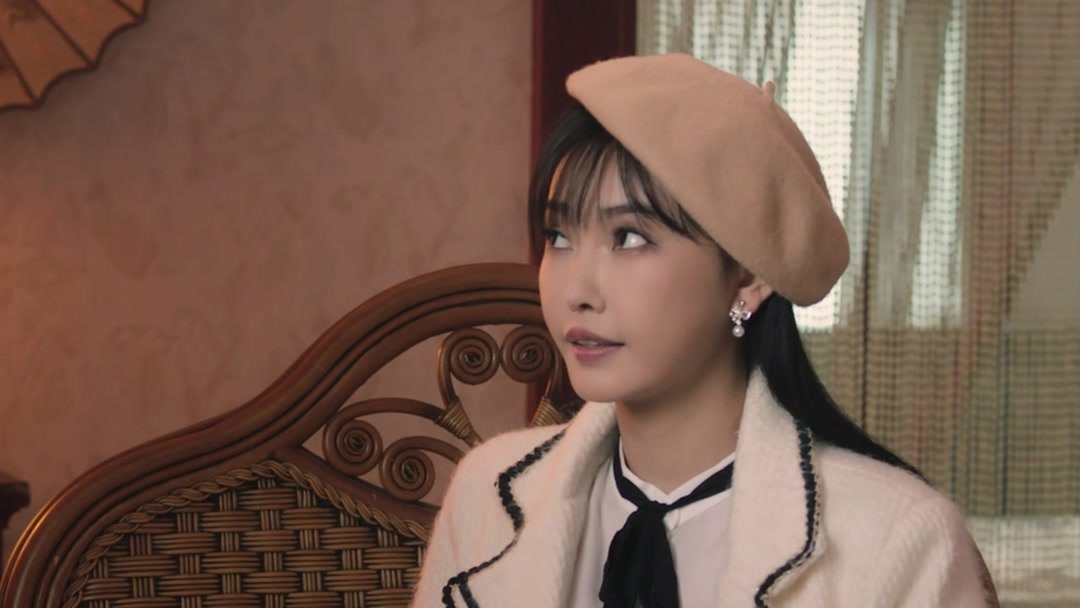 《入住请登记》众人顺着女房客演戏