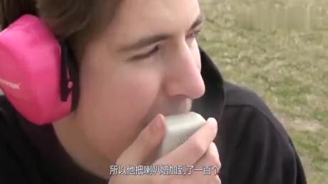 100个喇叭能制造多强噪音,小伙实验了一下,钢化玻璃都震碎了