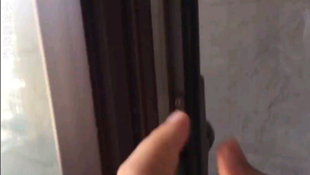 旧房窗户漏风,到底是需要换胶条还是需要换窗户,应该怎么选择