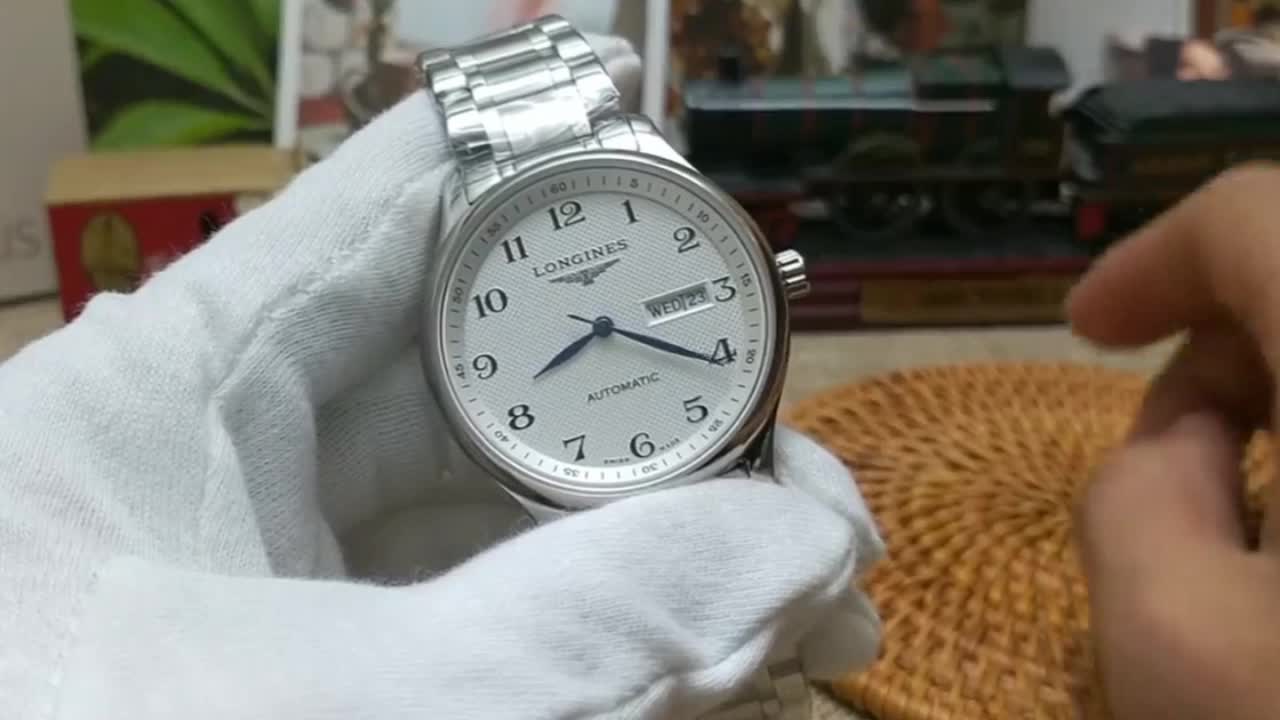 手表知识 讲解浪琴双日历机械手表如何上发条、调星期、日历、时间...