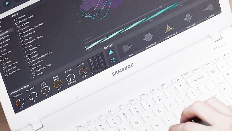 现场试玩三星瞳3D笔记本,出屏效果比电影院好太多
